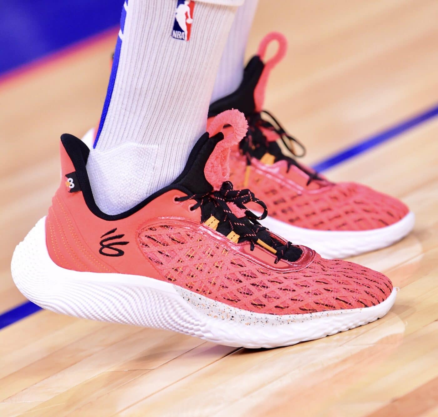 Curry 9 Flow X Sesame Street : les coloris Elmo et Cookie Monster