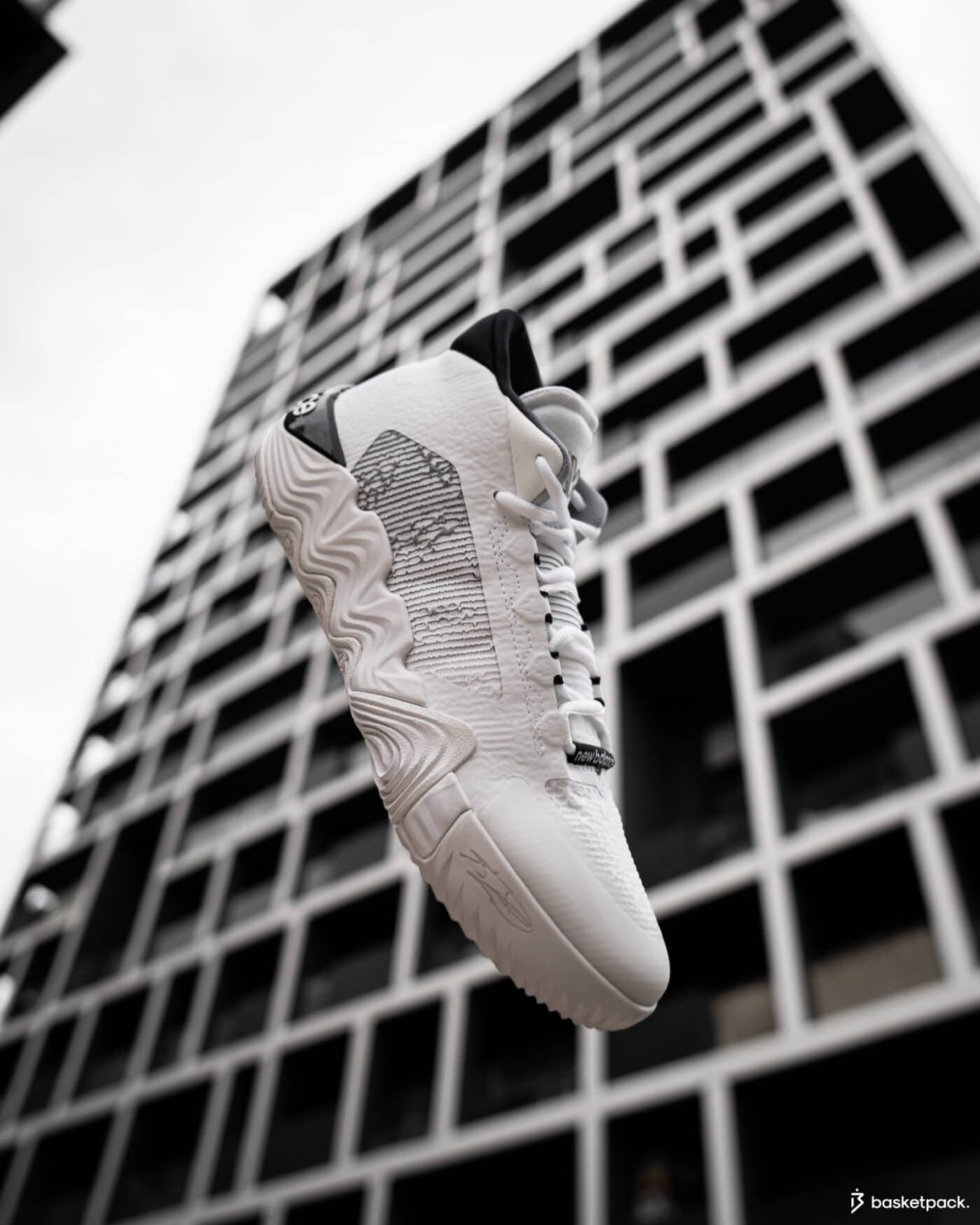 Les débuts de New Balance en NBA
