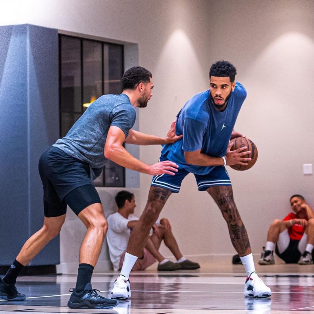 Jordan 37 Low : première apparition aux pieds de Jayson Tatum